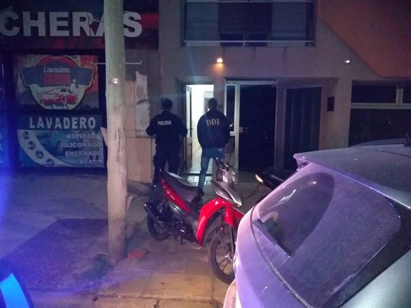 9 de Julio: Detienen a una ex policía por hurto – modalidad mechera ... 9 de Julio: Detienen a una ex policía por hurto – modalidad mechera ...